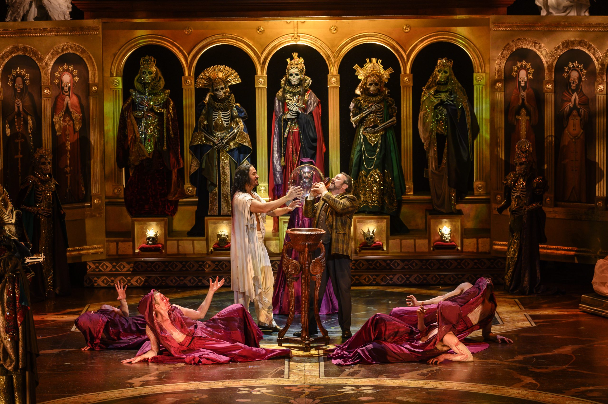 Un Faust étincelant et spectaculaire à l’Opéra Royal de Wallonie-Liège ...
